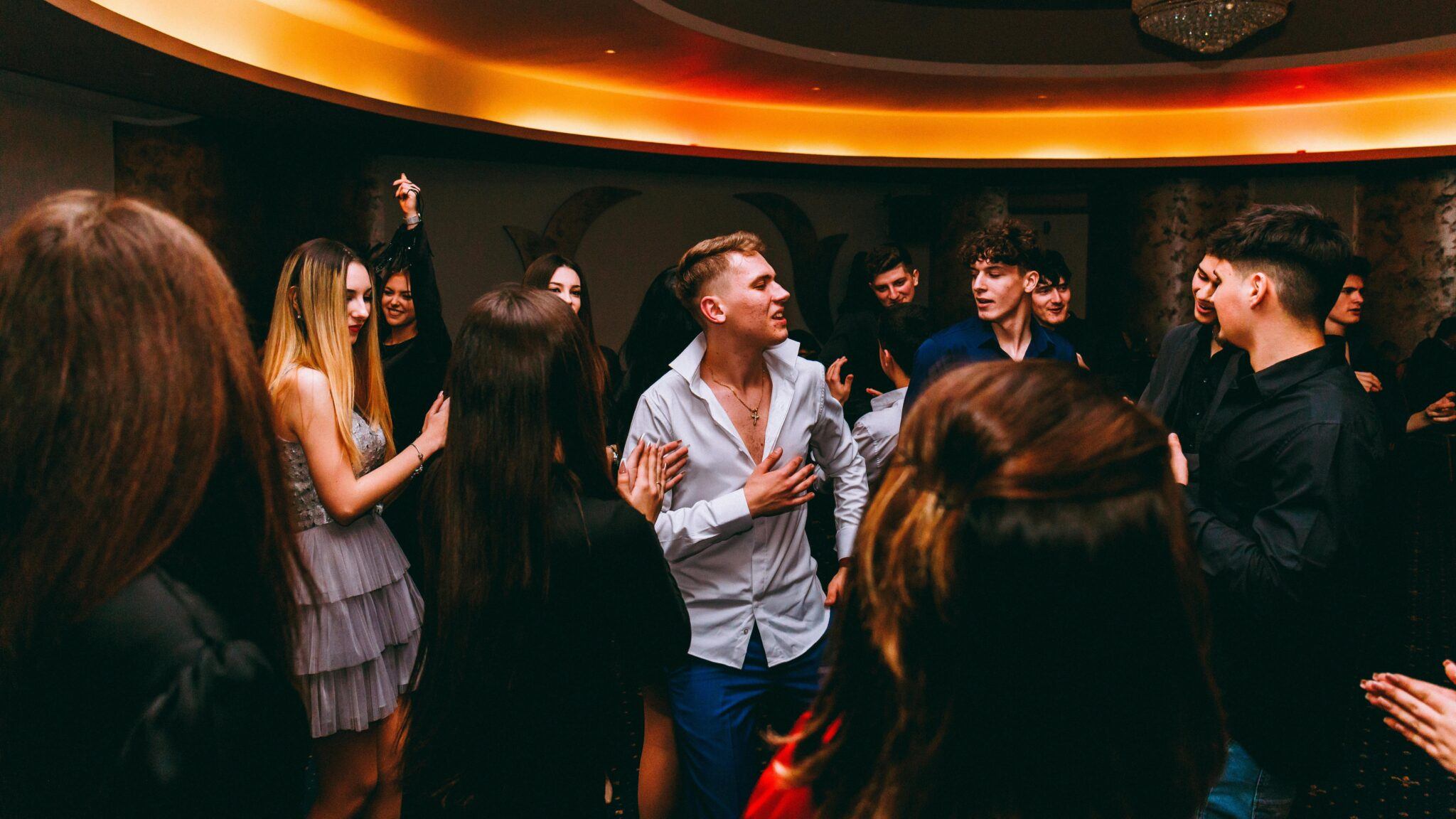 What to Wear to a Swinger Club? - SwingBliss